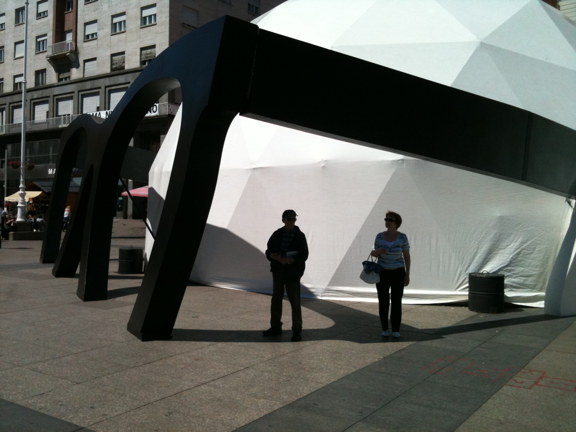 "Step Inside a Creative Mind" Installation / Prodigium | ArchDaily