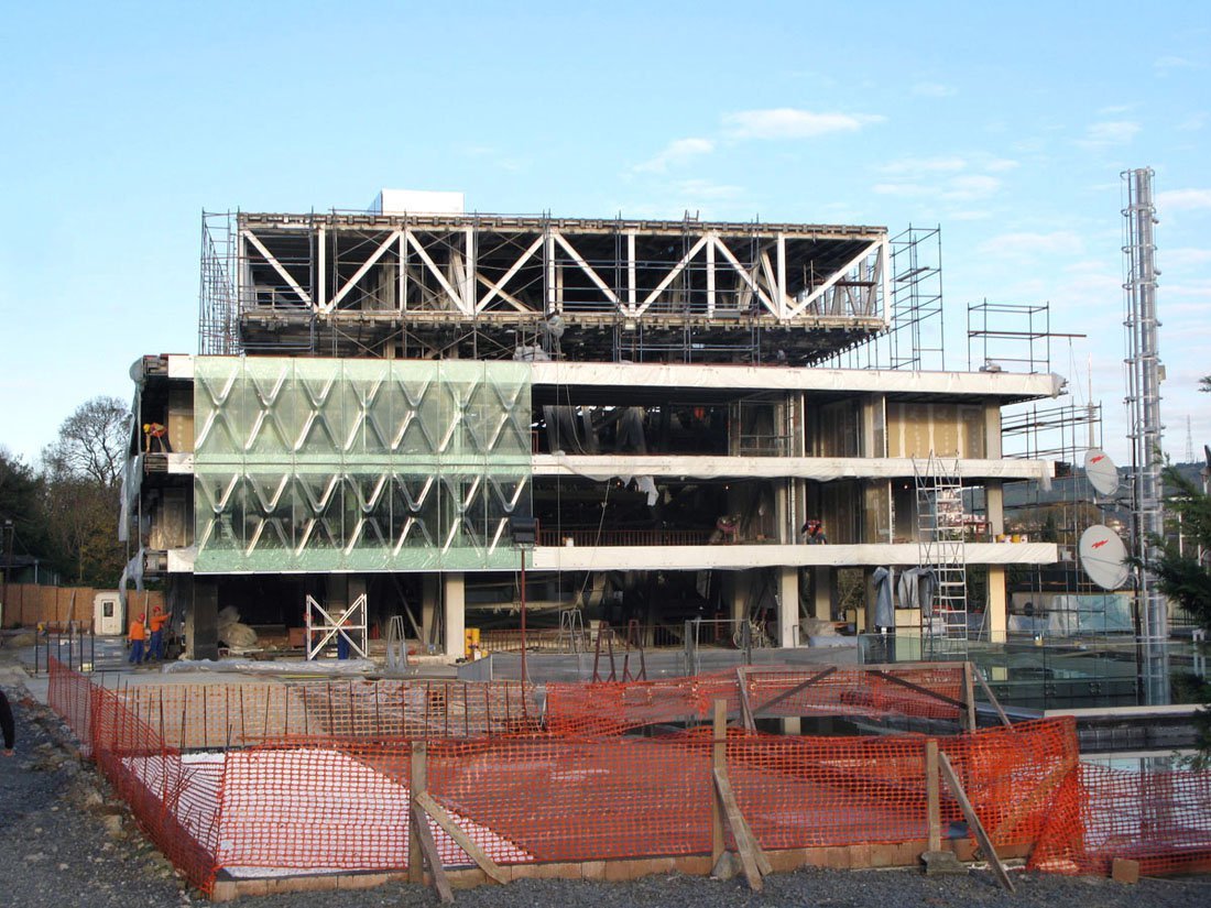 Gallery of Vakko Headquarters and Power Media Center / REX - 34