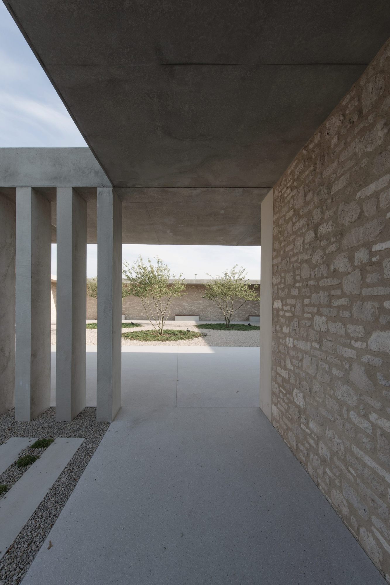 Galería de Capilla Funeraria Ingelheim / Bayer & Strobel Architekten - 19