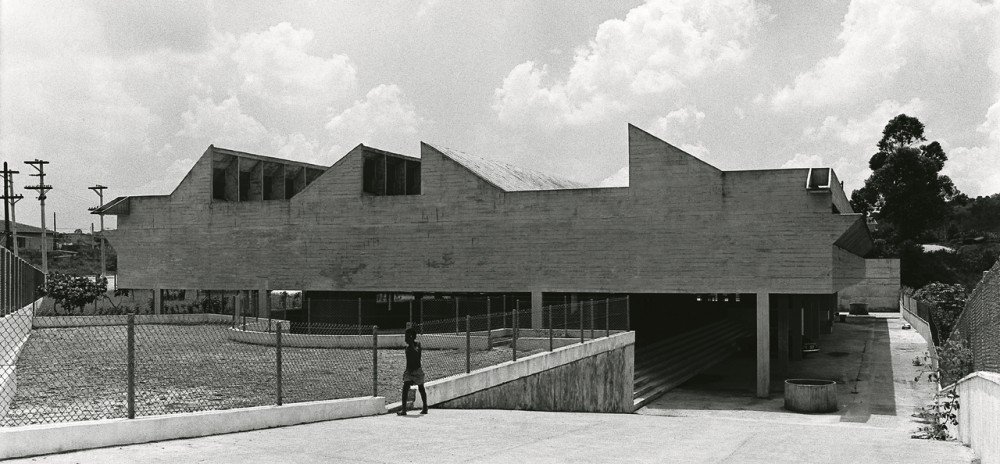 Clásicos de Arquitectura: Escuela Jardim Ipê / Decio Tozzi | ArchDaily ...