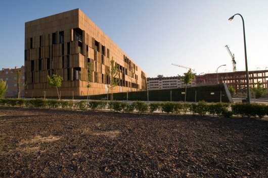 Galería de Housing en Carabanchel / Foreign Office Architects (FOA) - 1