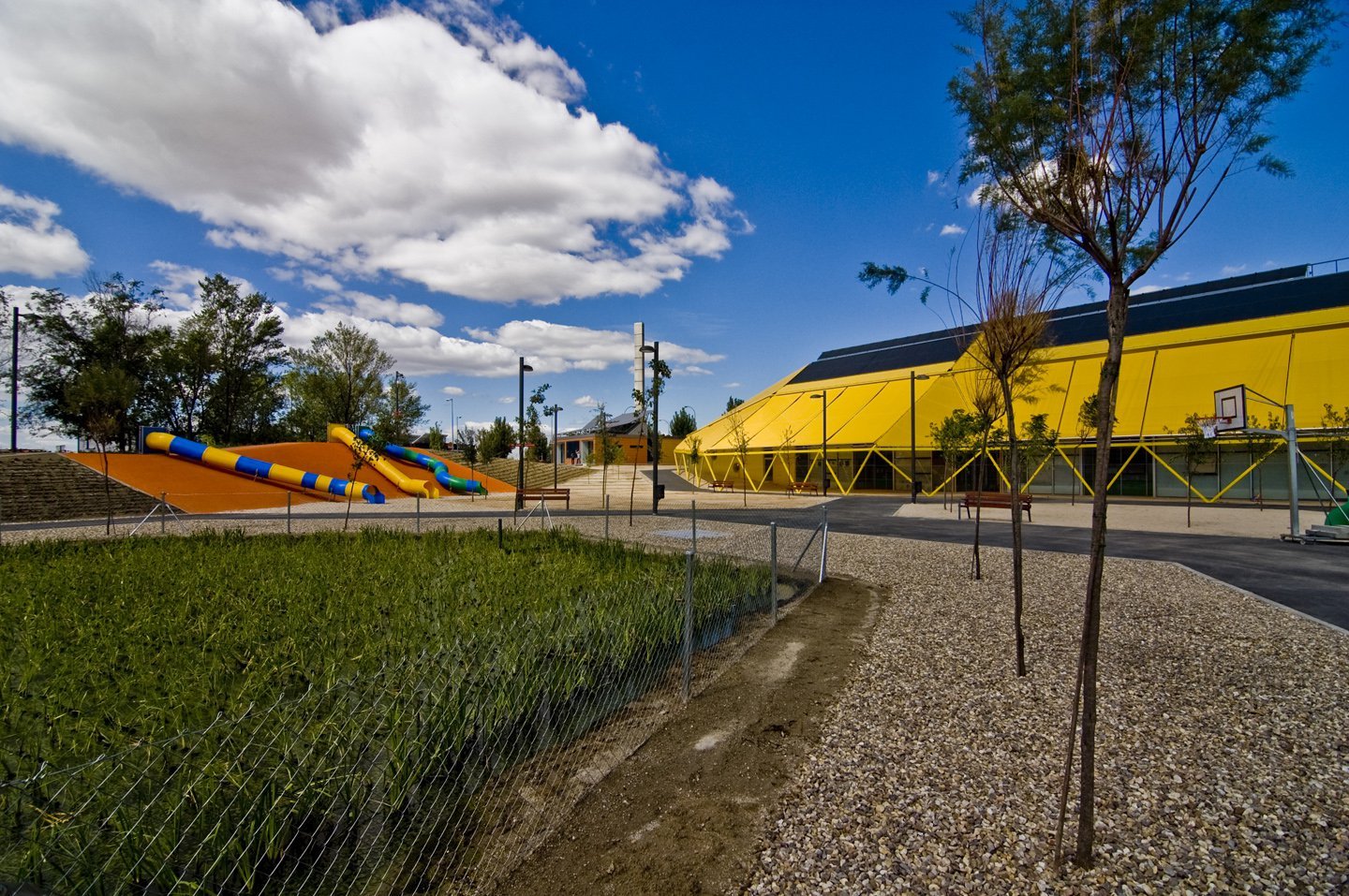 Galería de Plaza Ecopolis [Espacio público + Escuela Infantil ...