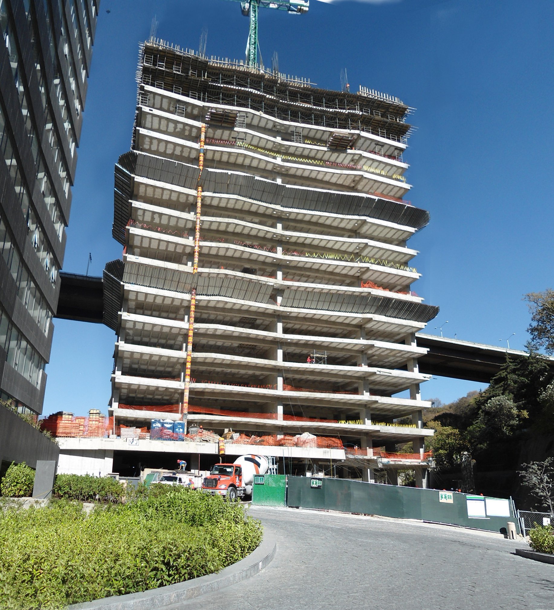 Galería de En Construcción: Edificio B Torres del Parque / JSª - 10