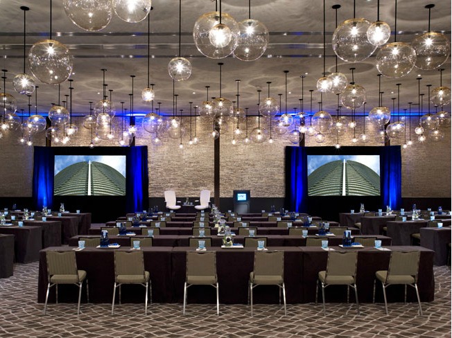 Galería de Lujo y comodidad en la iluminación del Epic Hotel en Miami - 4