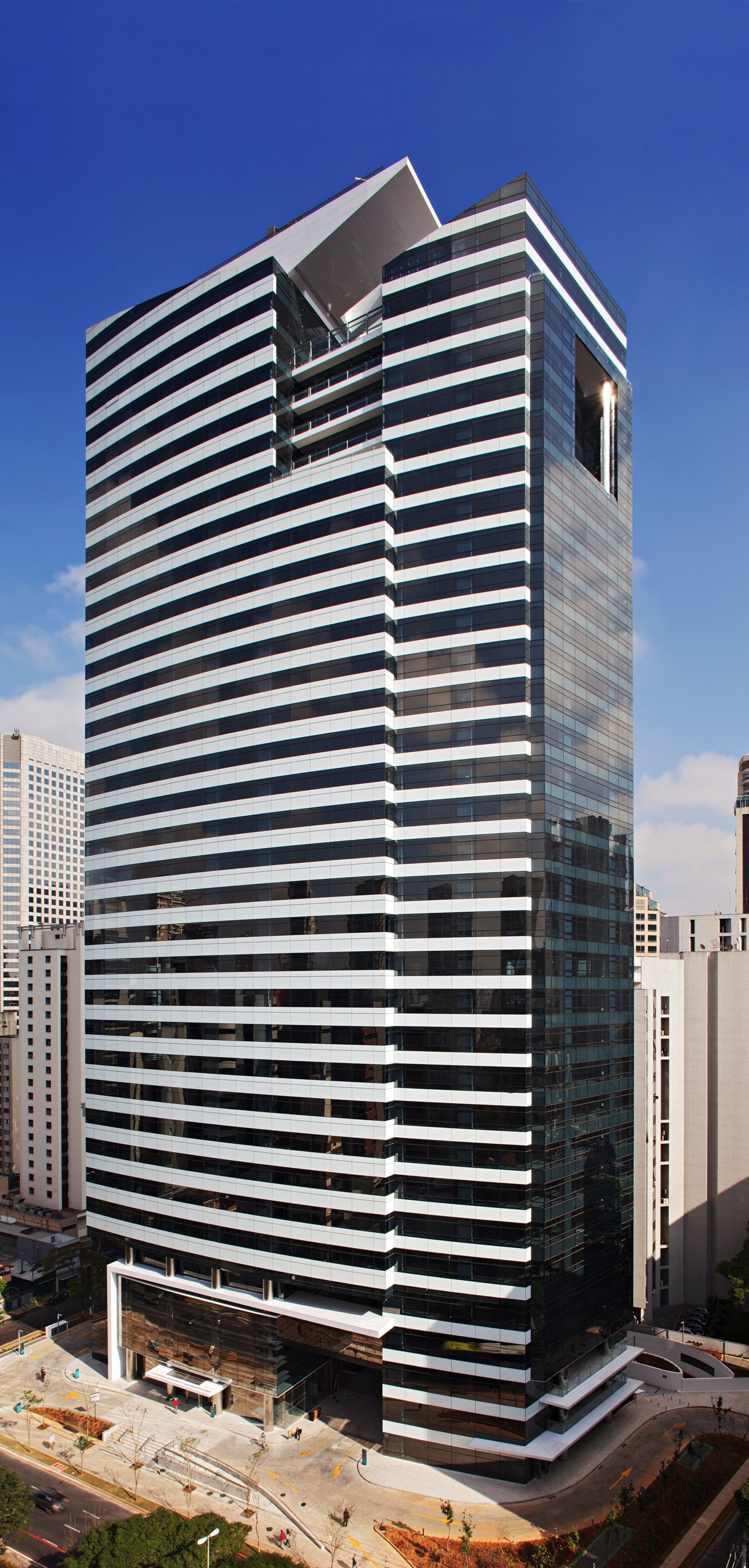 Galería de Edificio Eco Berrini / Aflalo e Gasperini Arquitetos - 18