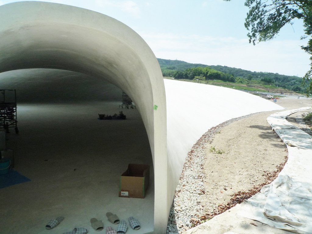 Galería de En Construcción Video: Proceso de Teshima Art Museum / Ryue ...
