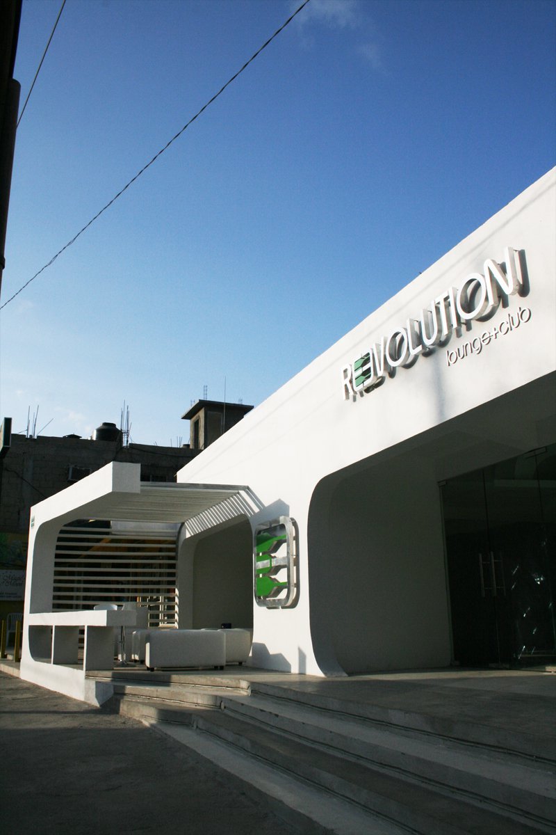 Galería de Re.evolution lounge+bar / a10studio - 12