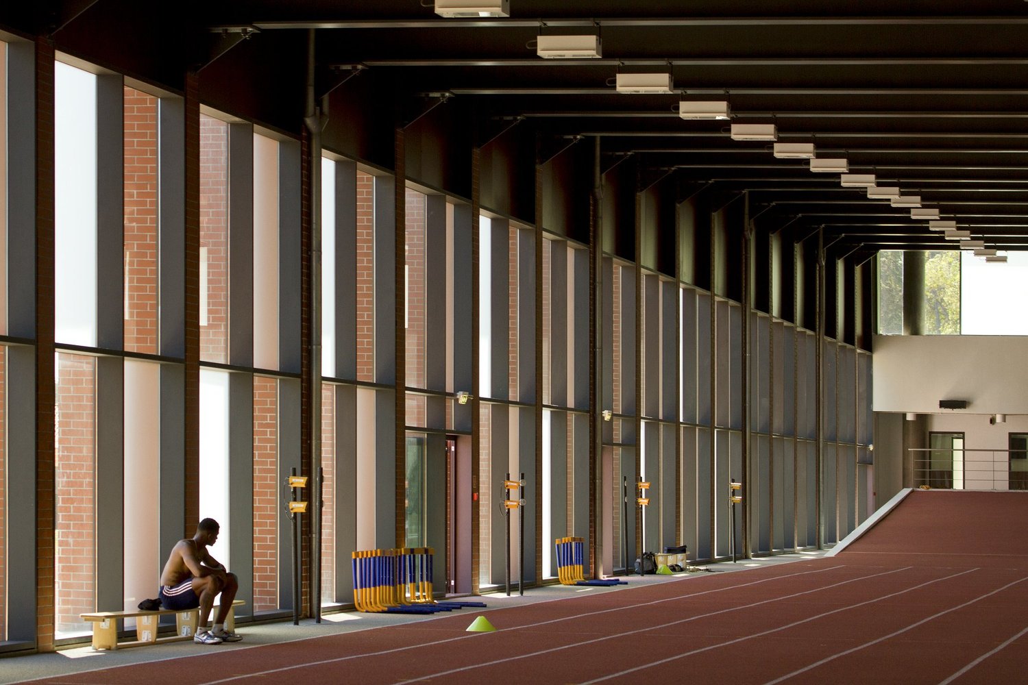 Gallery of Center for High Performance Athletics in Jamor / Espaço ...