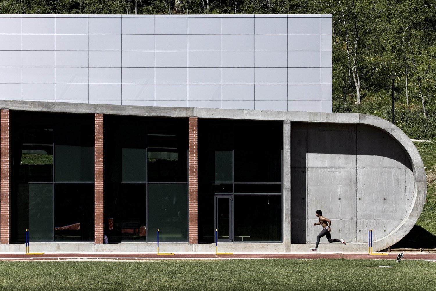 Gallery of Center for High Performance Athletics in Jamor / Espaço ...
