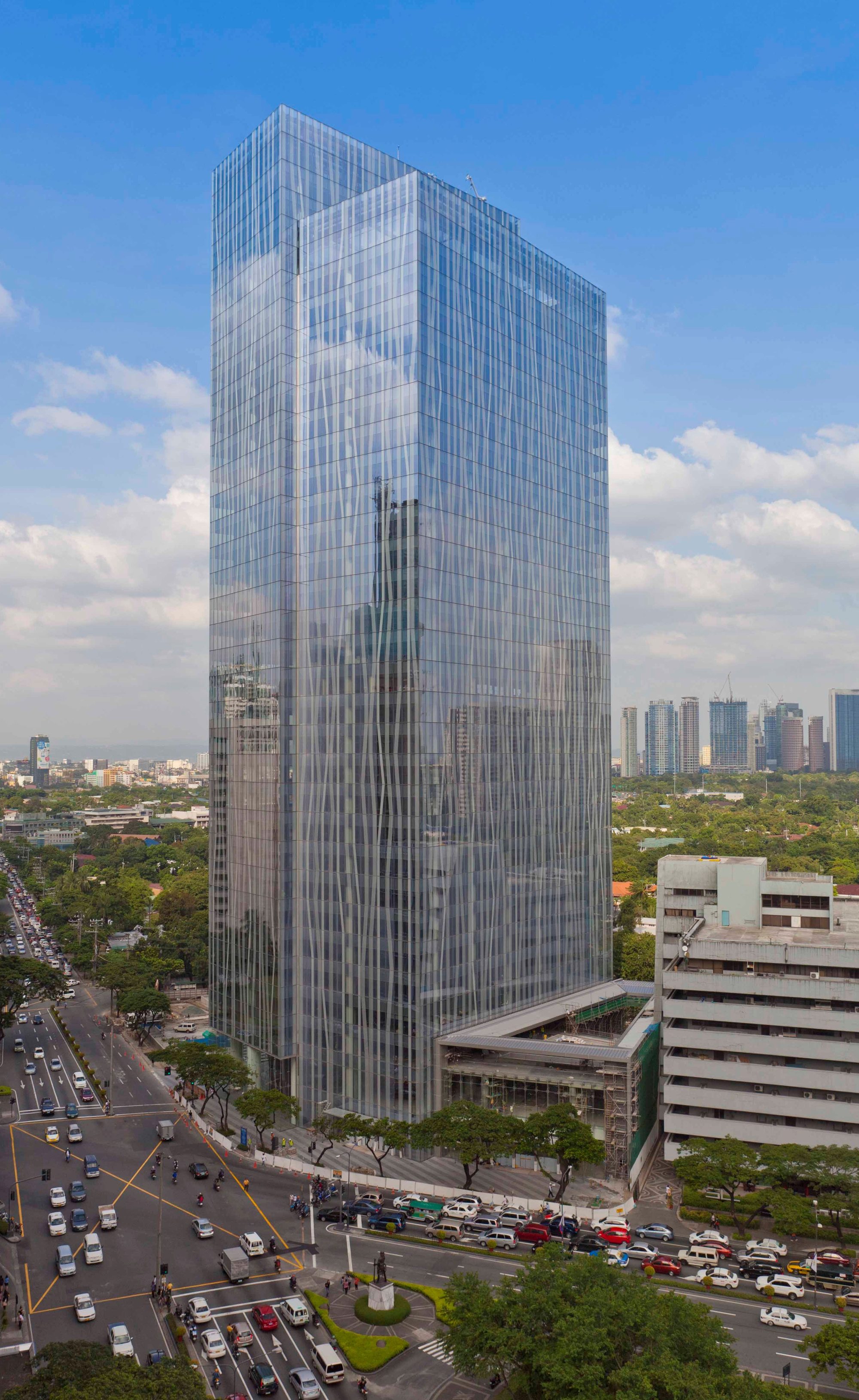 Gallery of Zuellig Building / SOM - 2