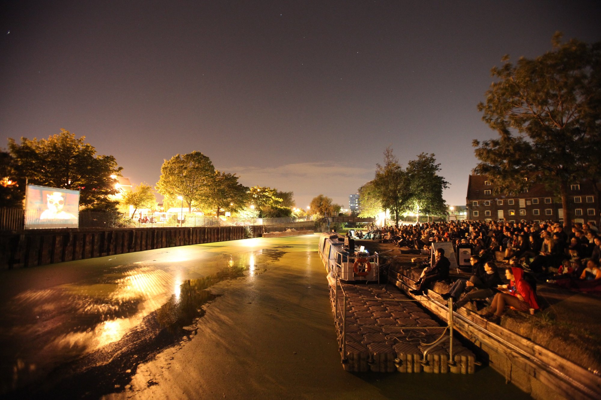 Design Competition: Floating Cinema 2013 | ArchDaily