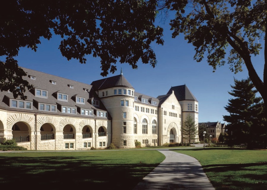 Thomas H. Beeby named 2013 Driehaus Laureate | ArchDaily