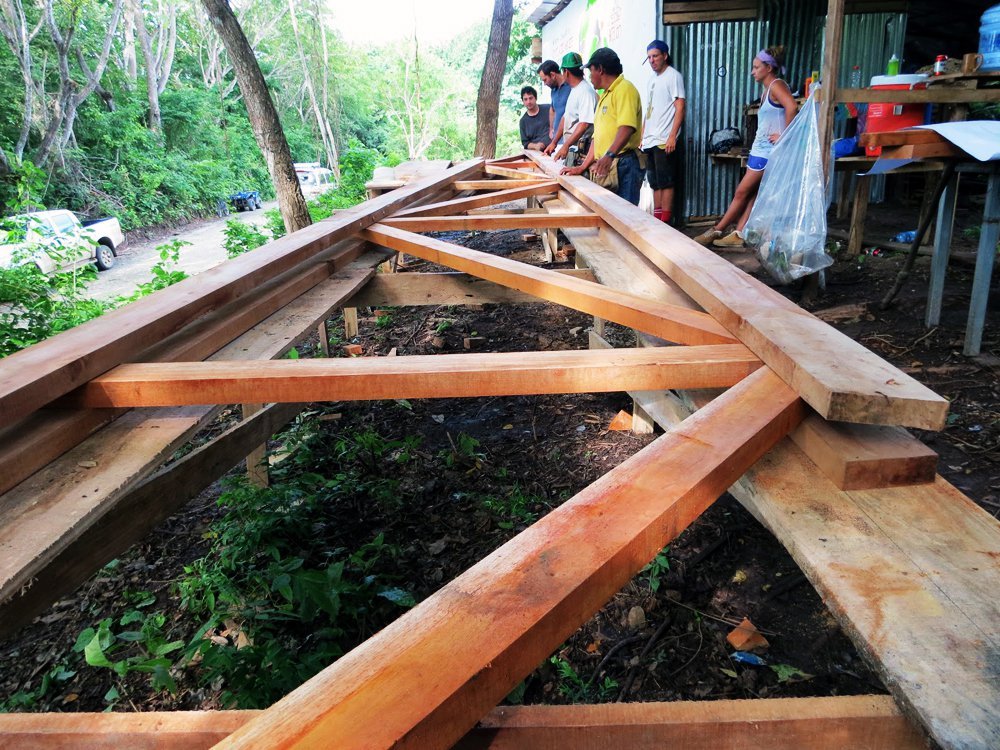 Gallery of Nosara Recycling Plant / sLAB - 6