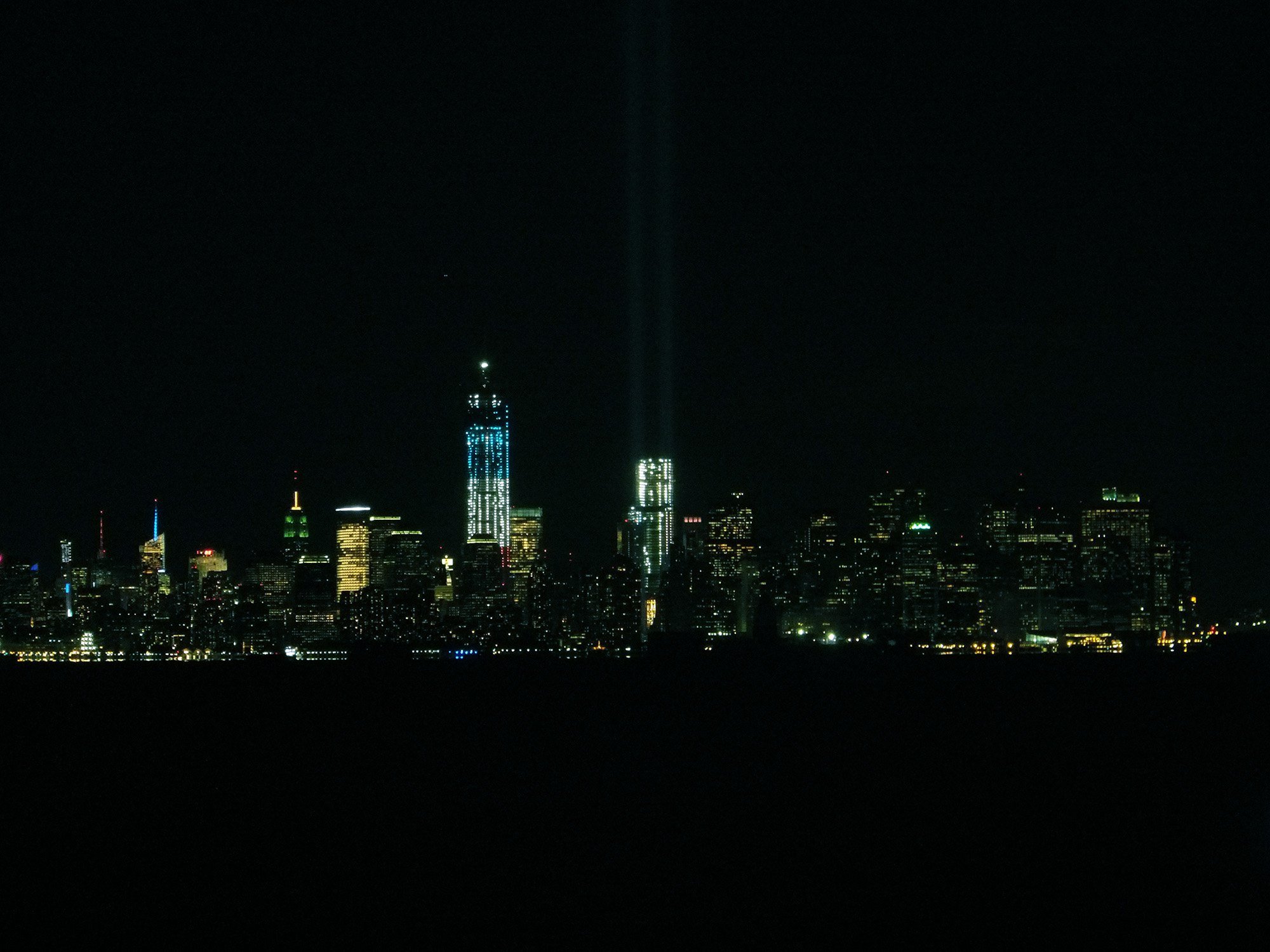 Gallery of 9/11 Retrospective / A Family Picture of the Freedom Tower - 28