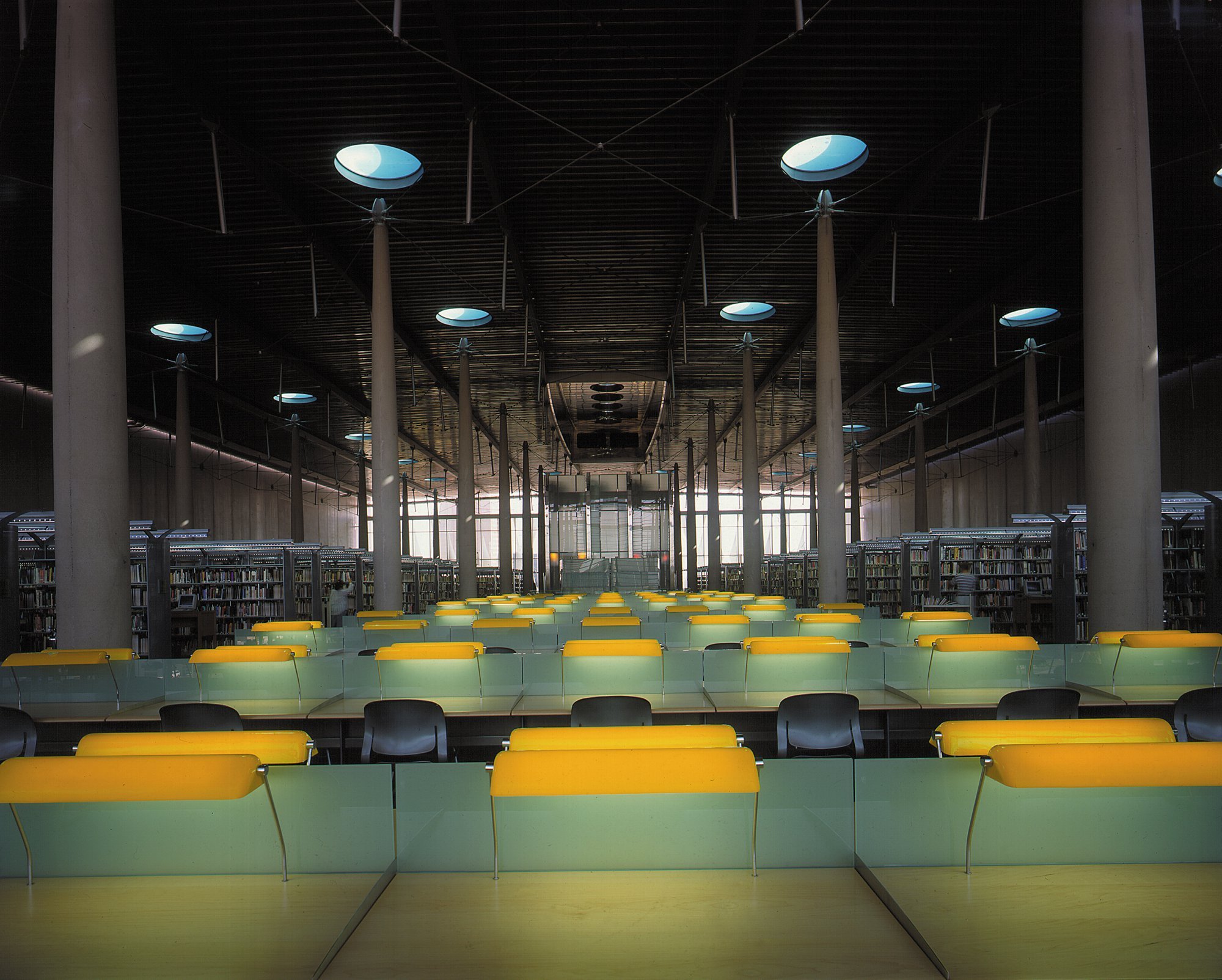 Gallery of Burton Barr Central Library / bruderDWLarchitects - 3