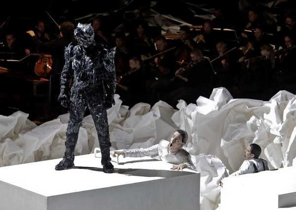 Don Giovanni / Gehry + Rodarte | ArchDaily