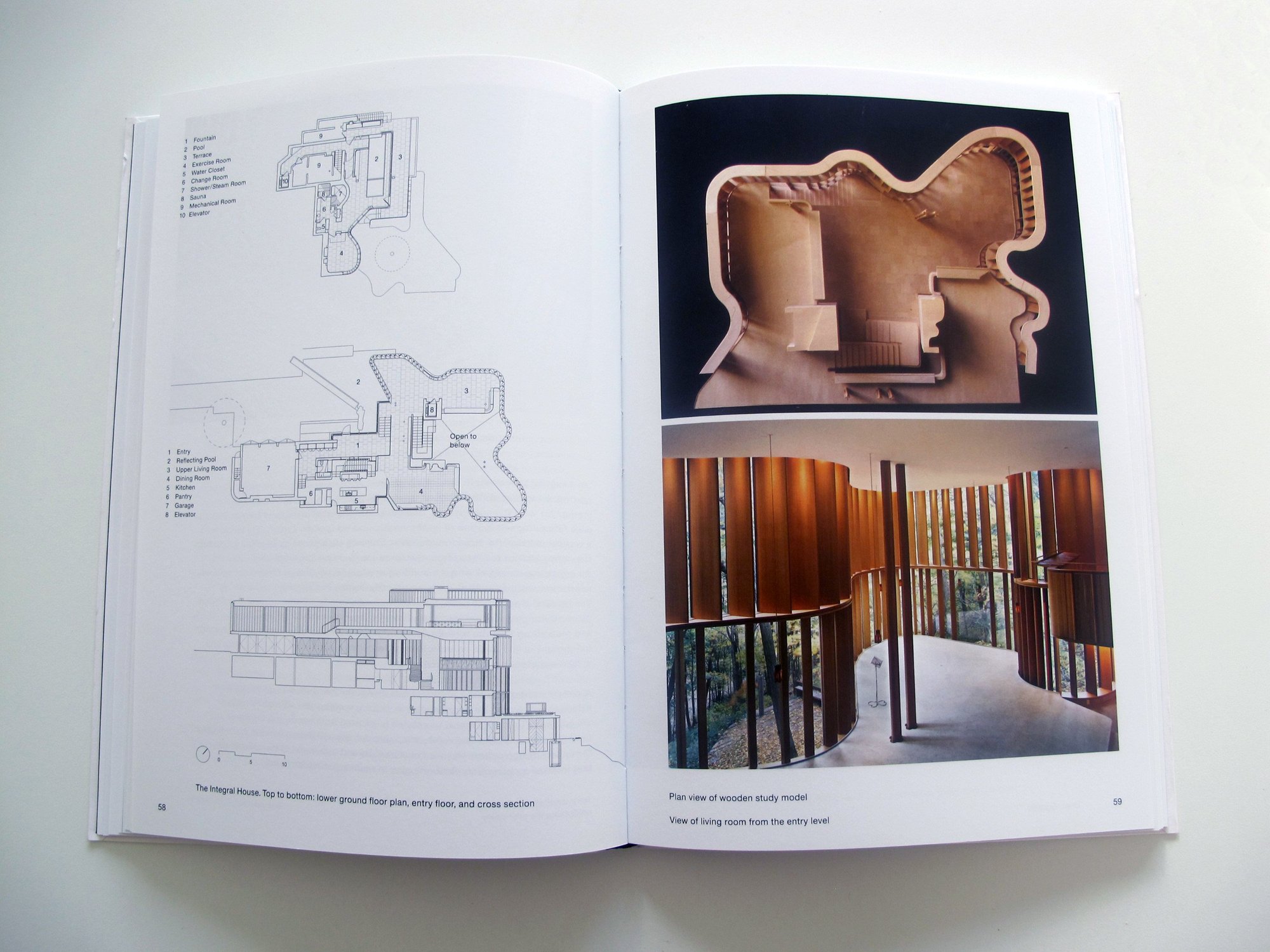 Gallery of Five North American Architects / Kenneth Frampton - 7