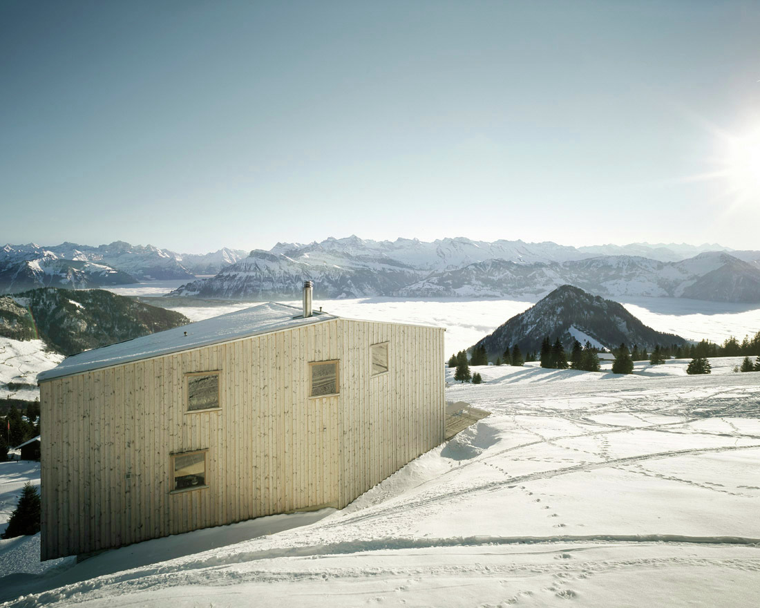 Gallery of AD Round Up: Architecture in the Snow - 4