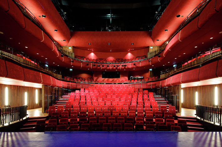 Gallery of Corby Cube: Civic Hub and Arts Centre / Hawkins\Brown - 19