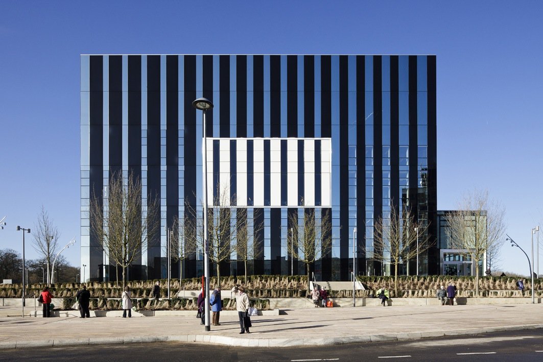 Gallery of Corby Cube: Civic Hub and Arts Centre / Hawkins\Brown - 16