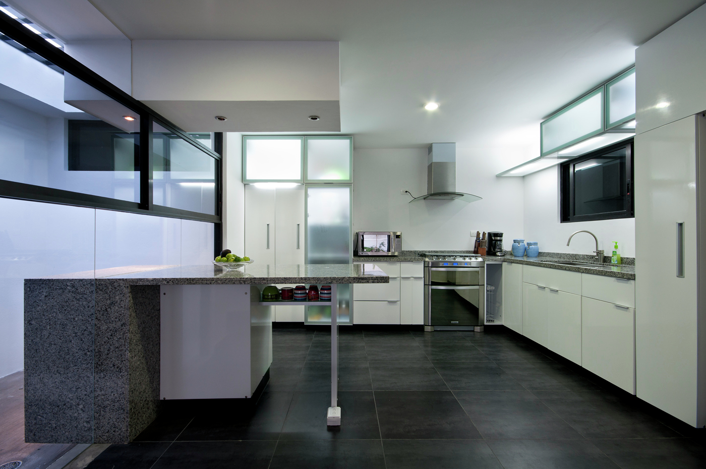 Gallery of RC House / Esc Arquitectos - 3