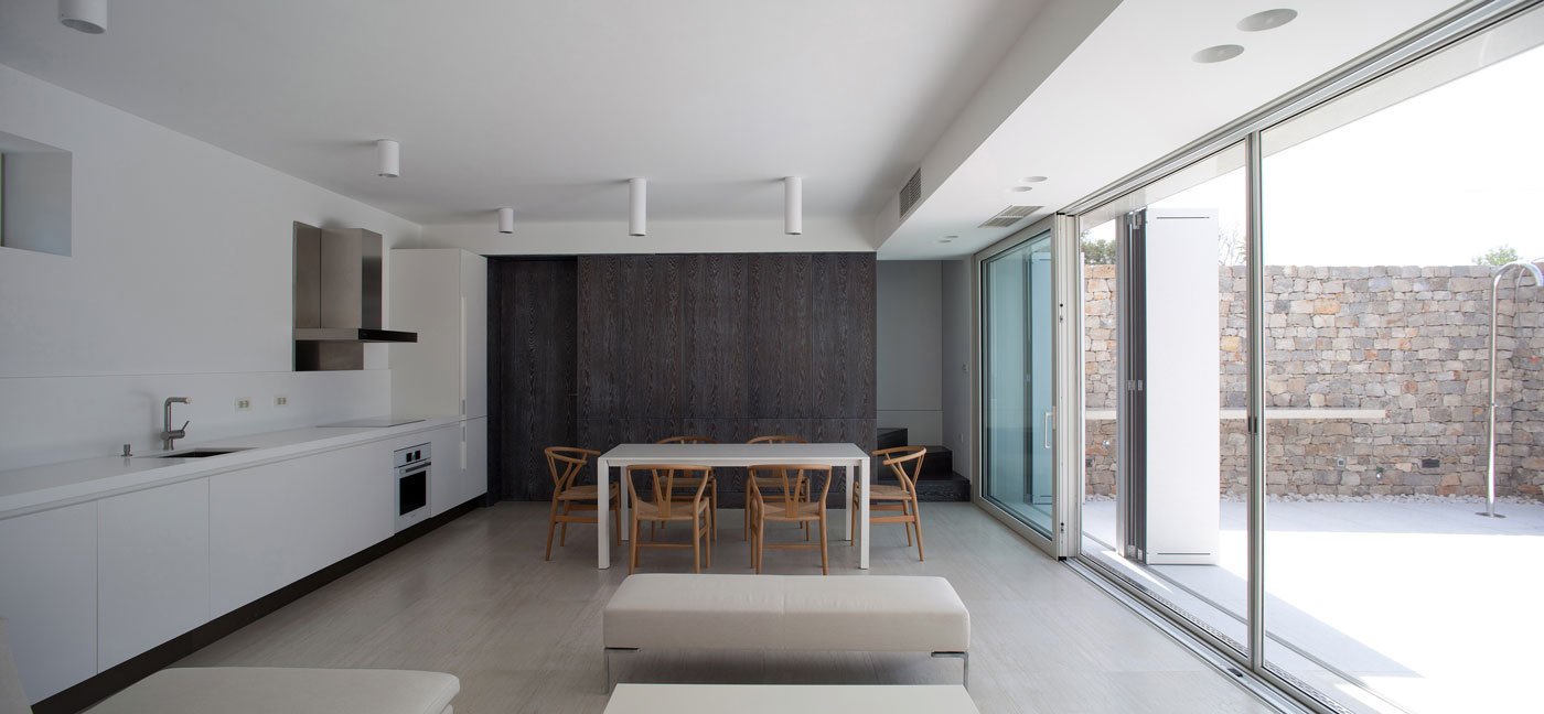 Gallery of O house / Arhitektonski studio Fabijanić - 12