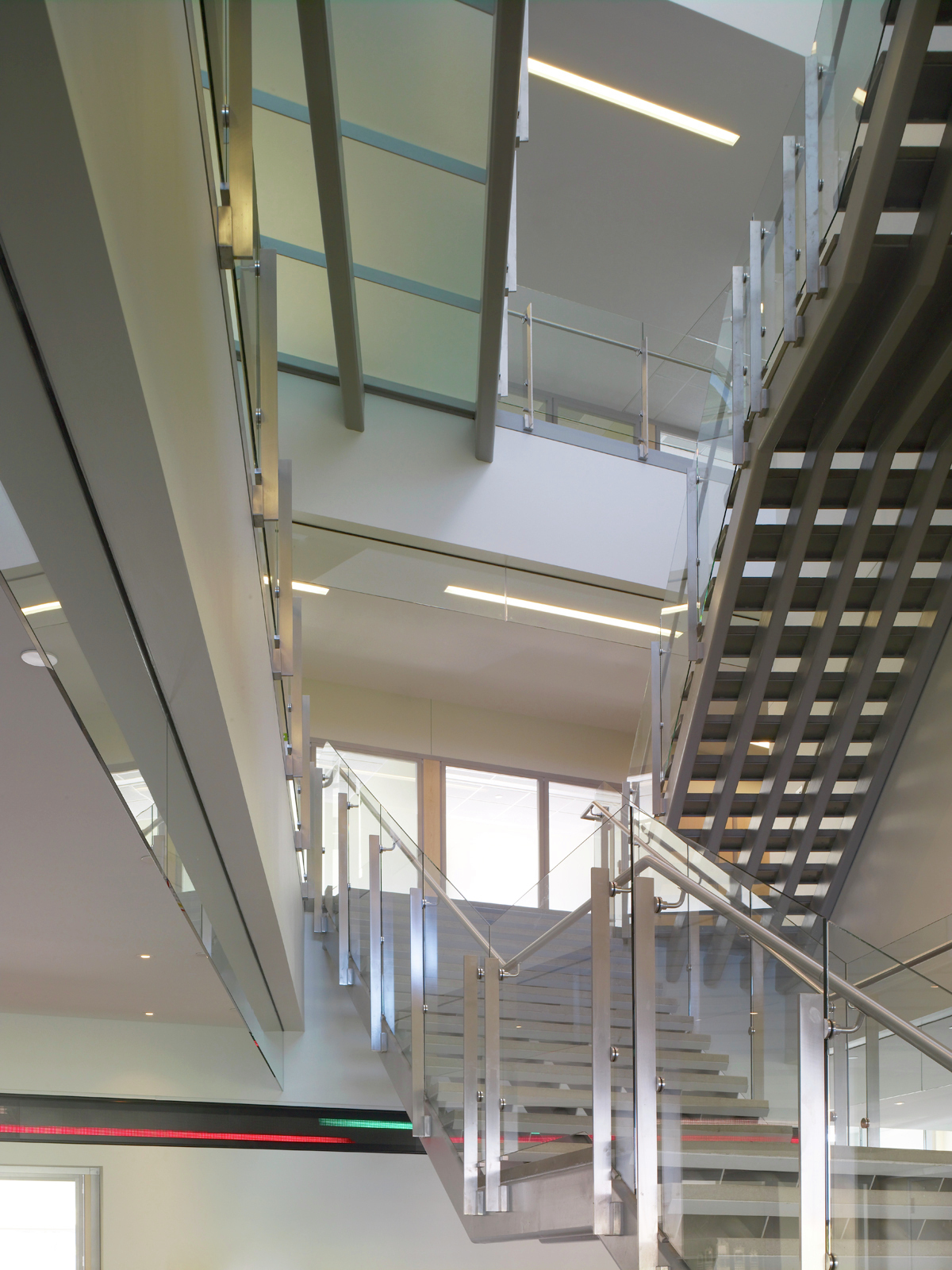 Gallery of Beacom School of Business / Charles Rose Architects - 2