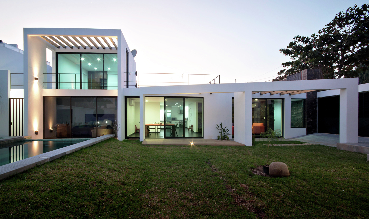Gallery of RC House / Esc Arquitectos - 6