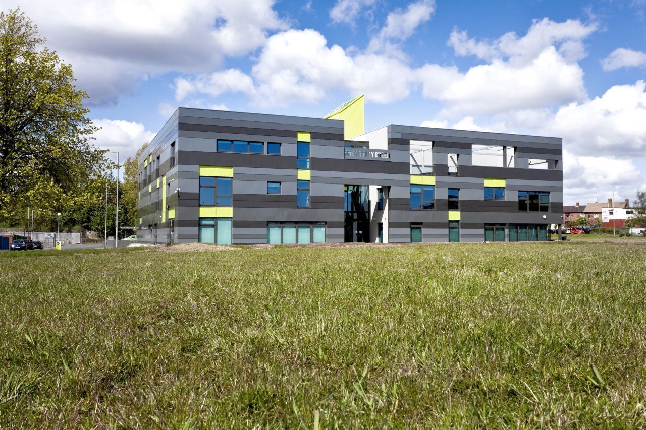 Gallery of Green Incubator / Plus Three Architecture - 14