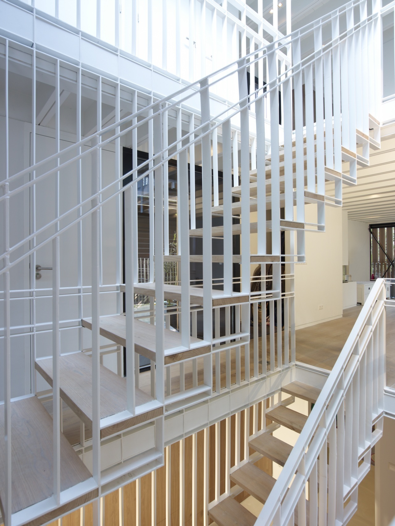 Gallery of Water Villa / Framework Architects + Studio Prototype - 11