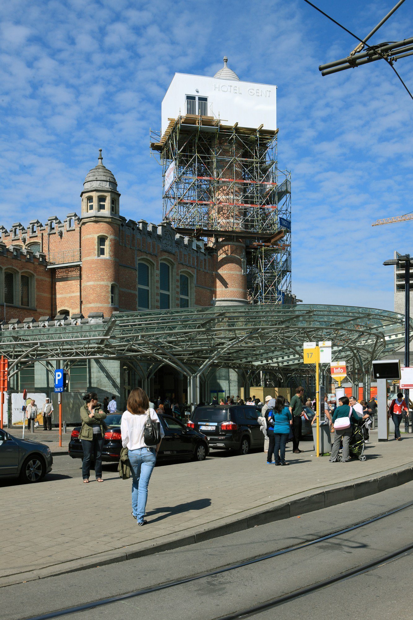 Gallery of Hotel Gent / Tazu Rous - 27