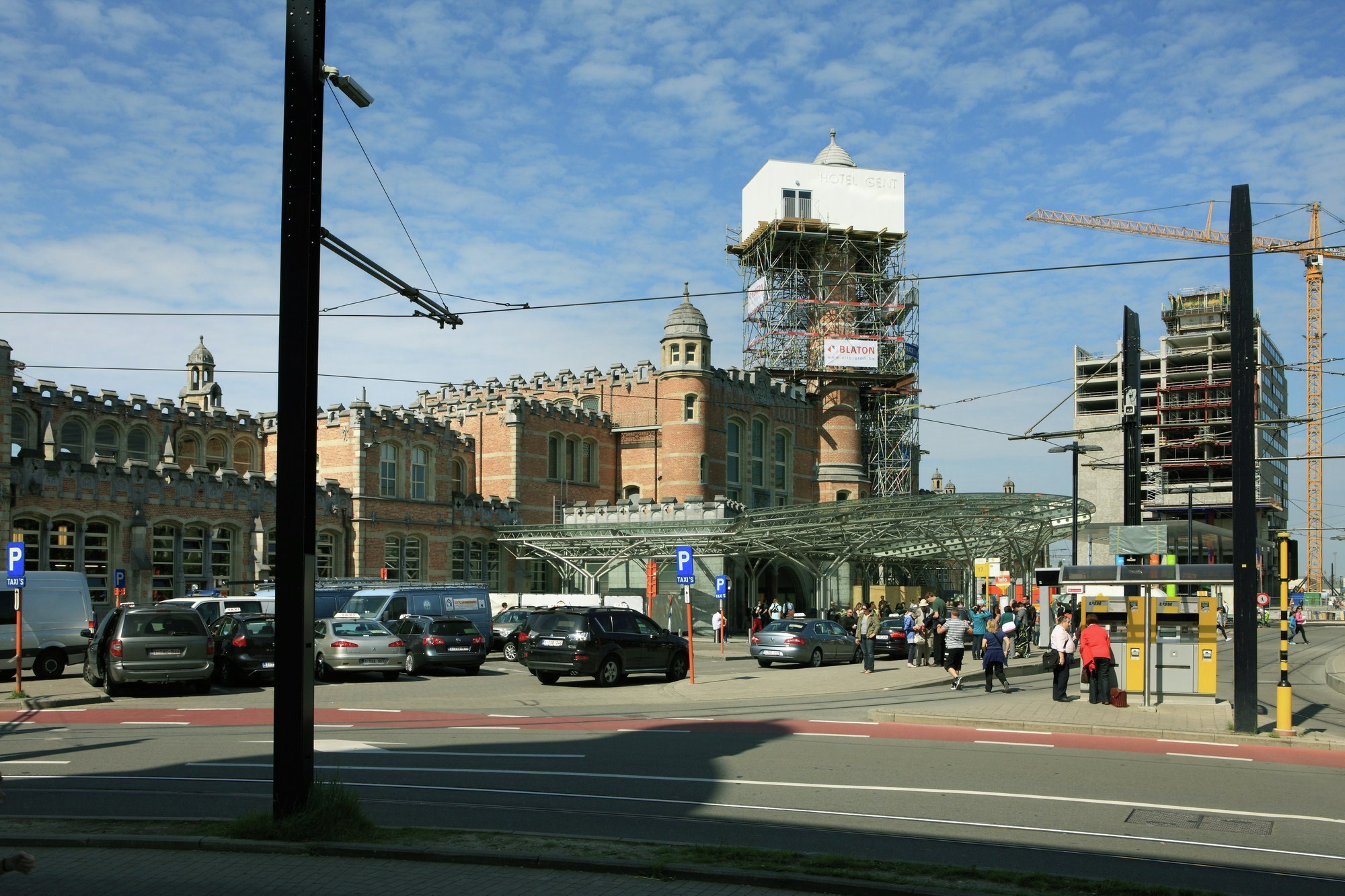 Gallery of Hotel Gent / Tazu Rous - 26