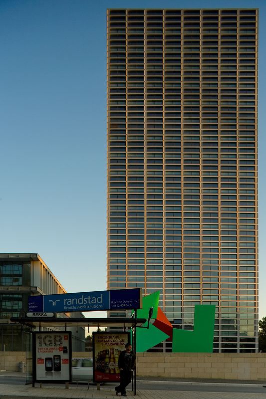 Gallery of Burgo Tower / Eduardo Souto de Moura - 23