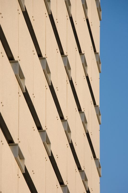 Gallery of Burgo Tower / Eduardo Souto de Moura - 16