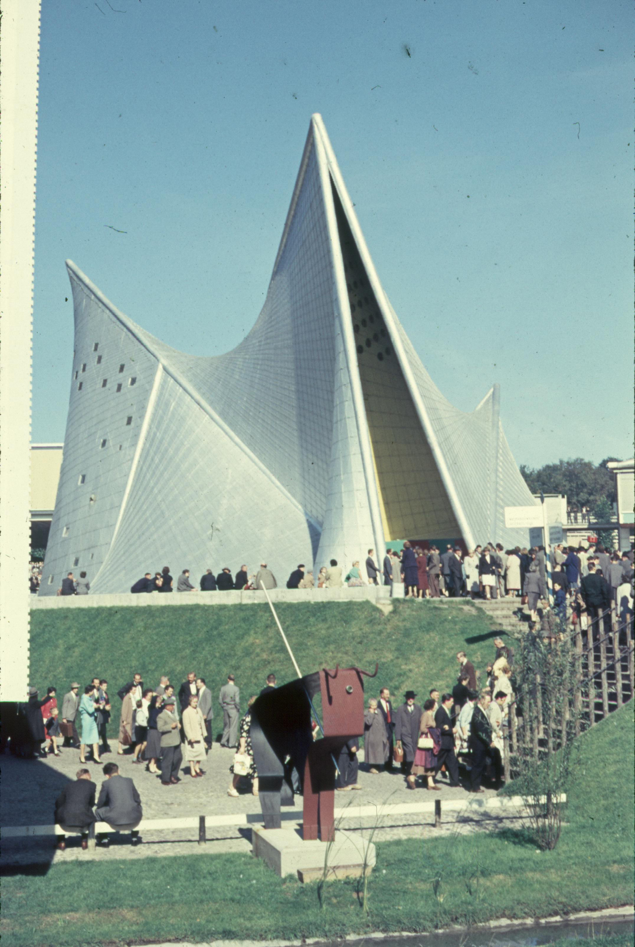 Gallery of AD Classics: Expo '58 + Philips Pavilion / Le Corbusier and ...