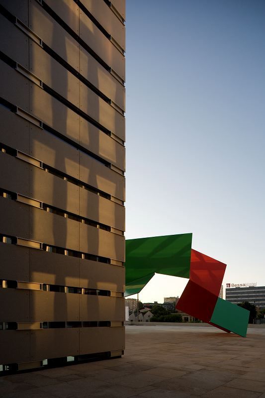 Gallery of Burgo Tower / Eduardo Souto de Moura - 10