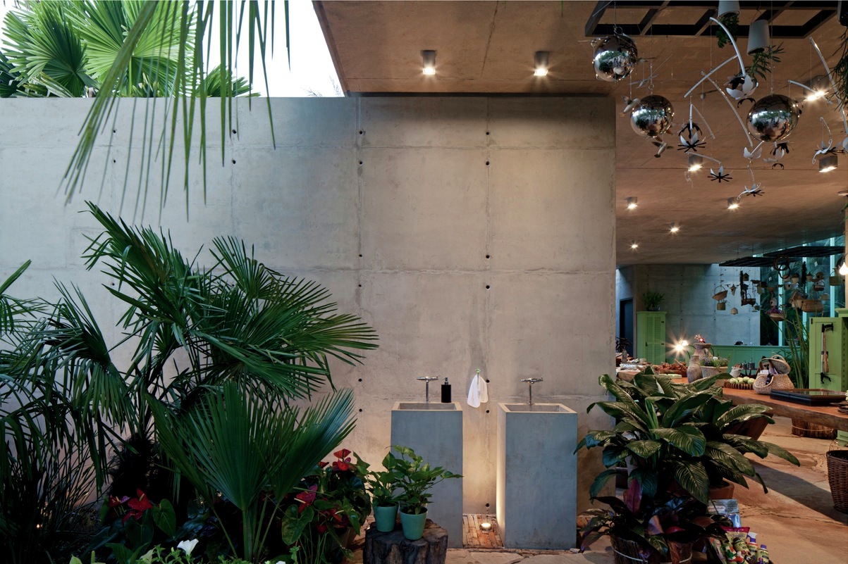 Gallery of Botanical Shop / Rizoma - 18