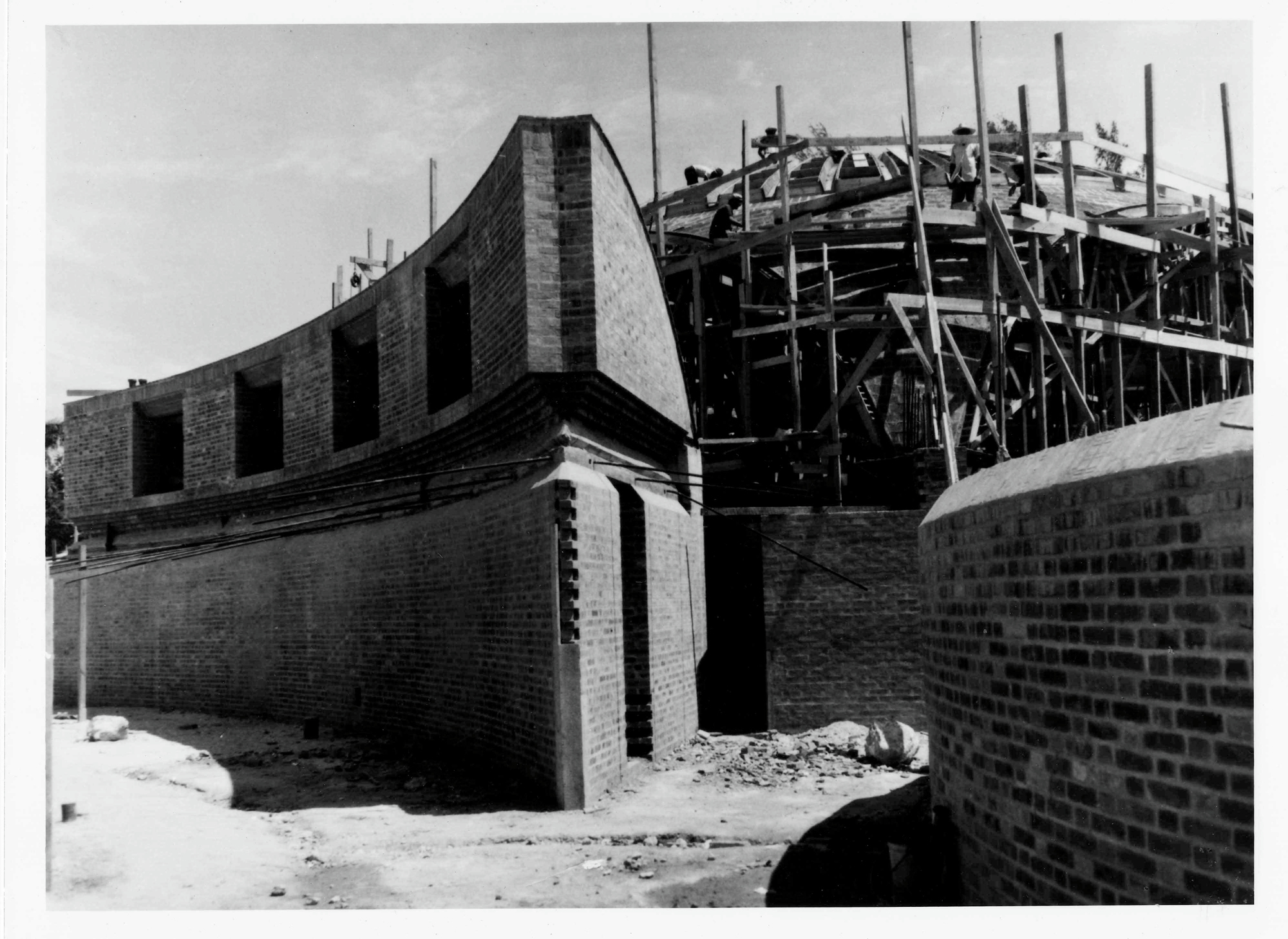 Gallery of "Unfinished Spaces" Portrays Vindicated Architects of Cuba's ...