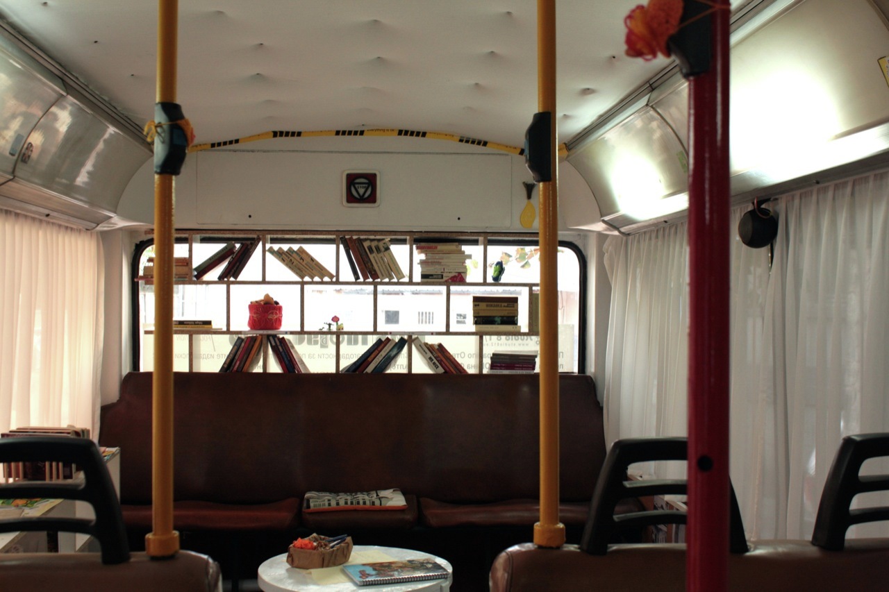 Gallery of New Otets Paisiy Public Library / Studio 8 1/2 - 7