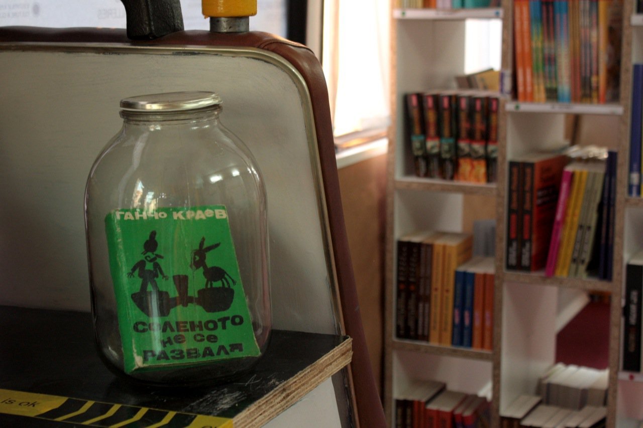 Gallery of New Otets Paisiy Public Library / Studio 8 1/2 - 6