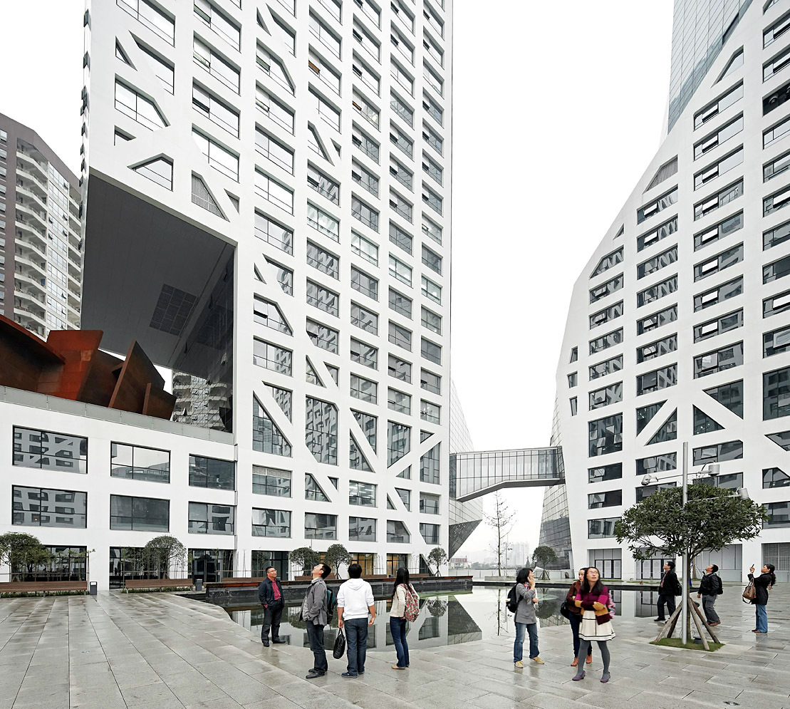 Gallery of Sliced Porosity Block / Steven Holl Architects, by Hufton ...