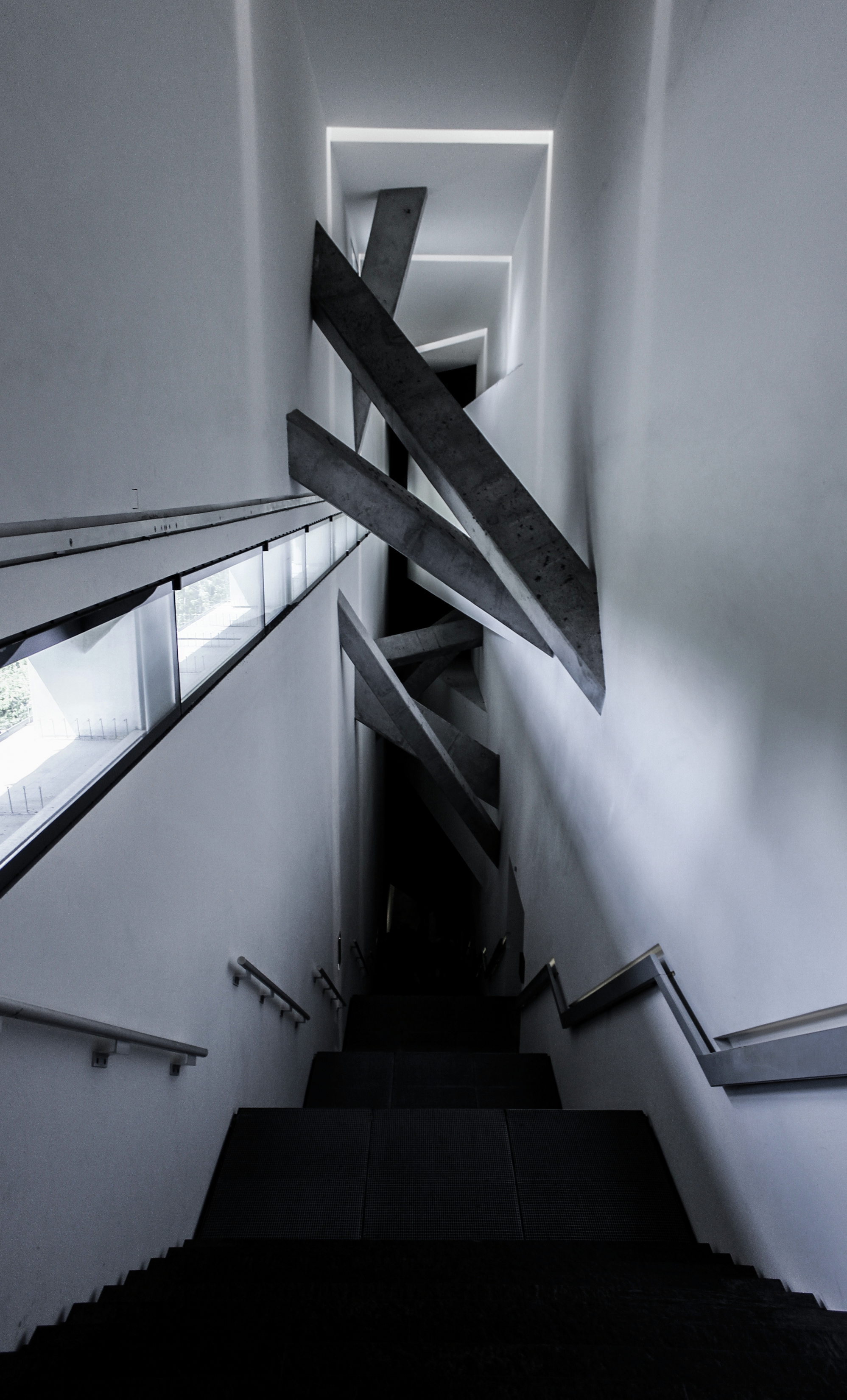 Galería de Clásicos de Arquitectura: Museo Judío, Berlín / Daniel ...