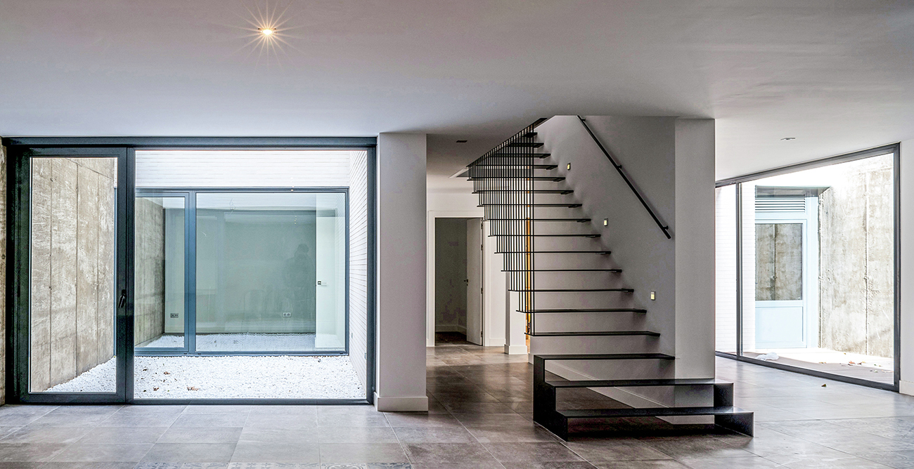 Gallery of UVB House / Héctor Torres & Andrea Torregrosa - 18