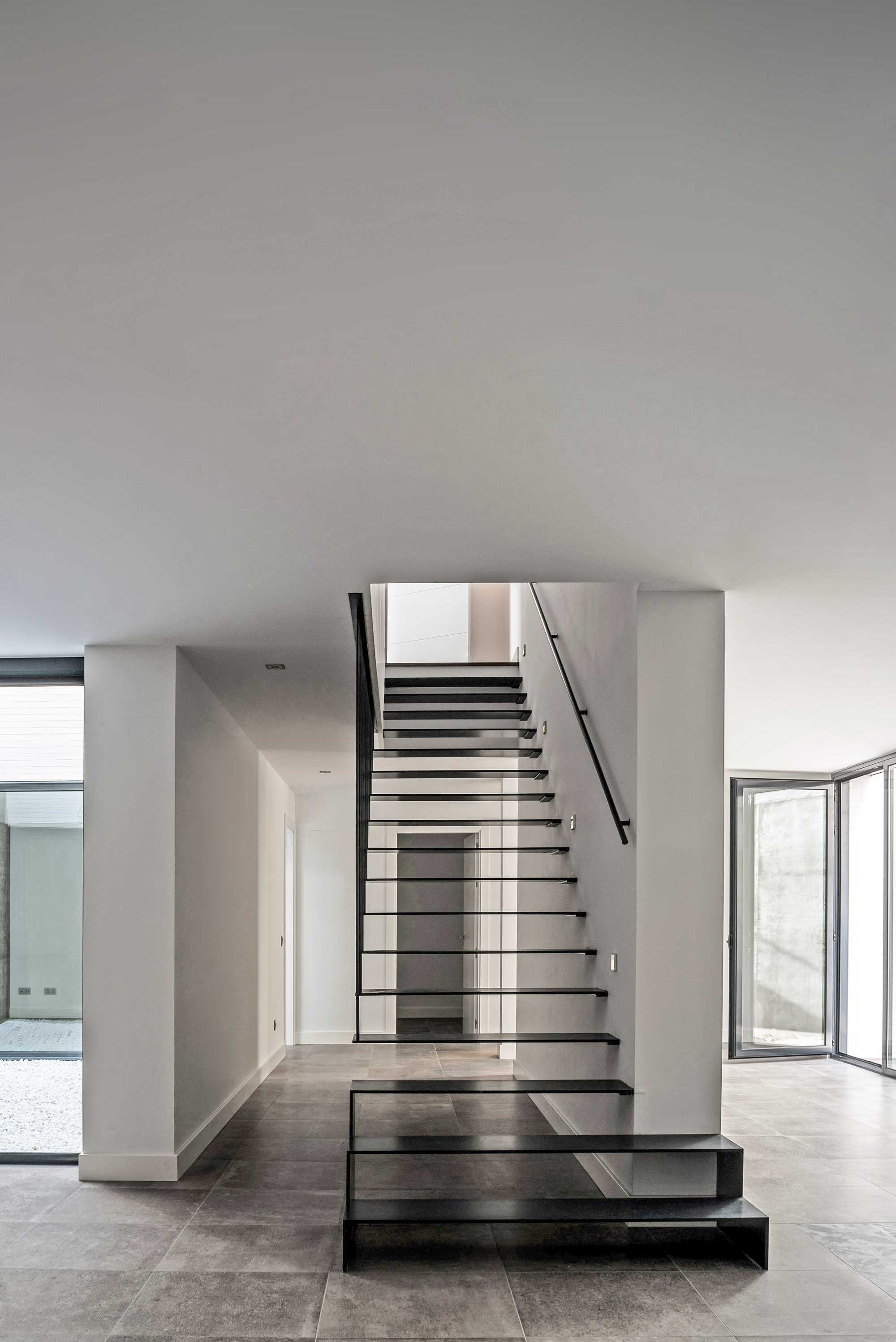 Gallery of UVB House / Héctor Torres & Andrea Torregrosa - 16