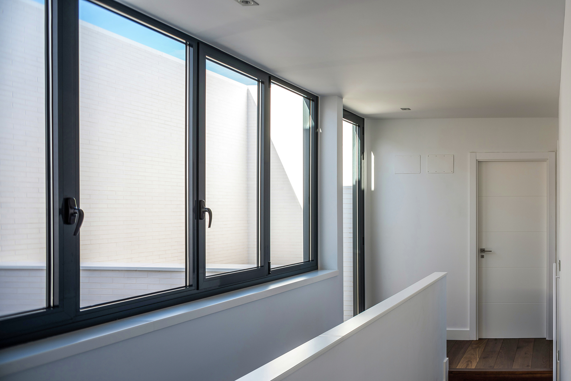 Gallery of UVB House / Héctor Torres & Andrea Torregrosa - 3