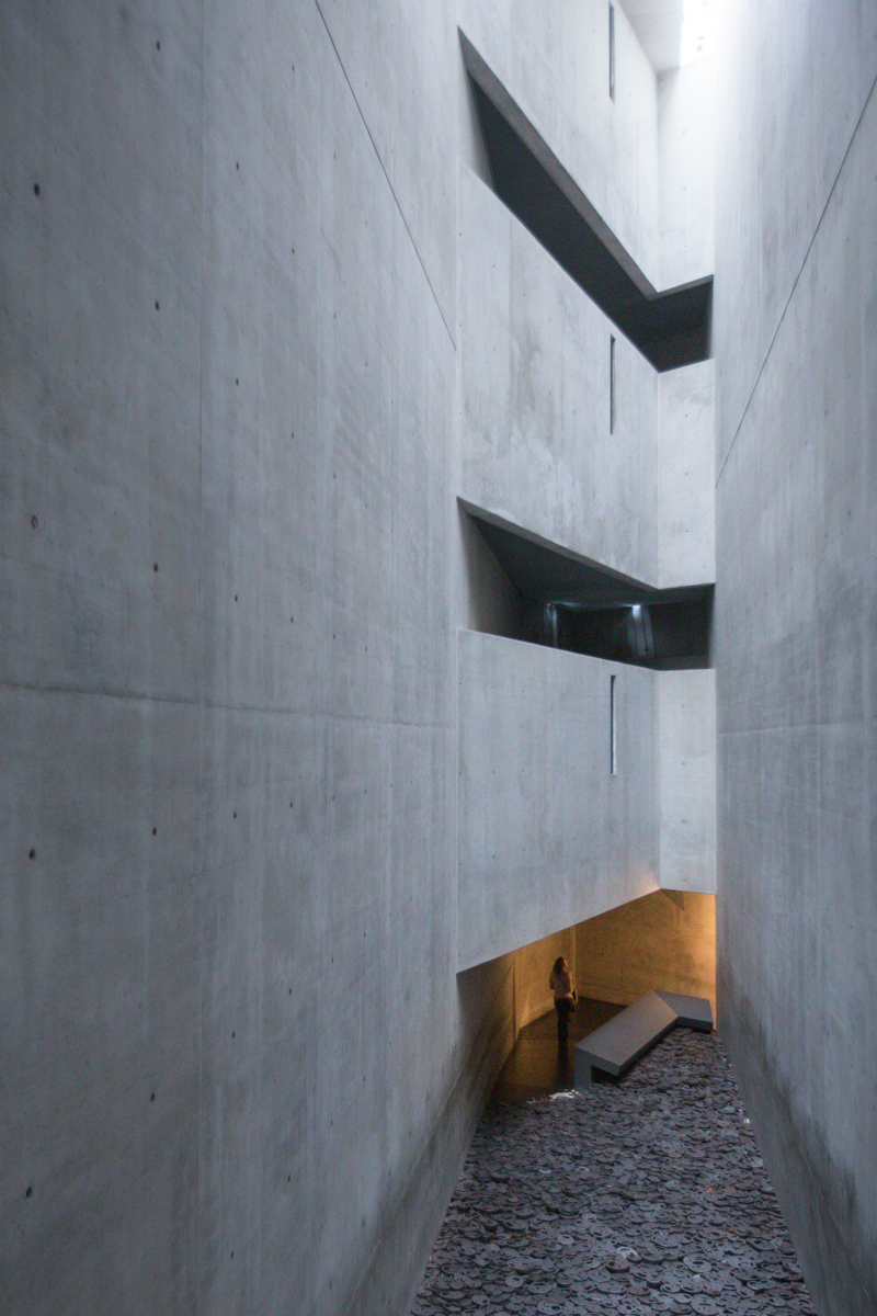 Gallery of Daniel Libeskind's Jewish Museum Berlin Photographed by ...
