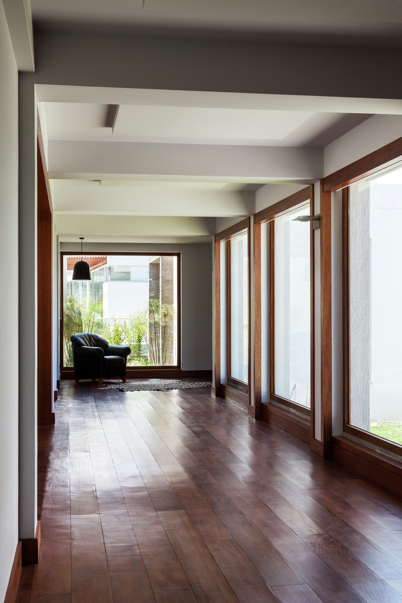 Gallery of NR2 House / Roberto Burneo Arquitectos - 7