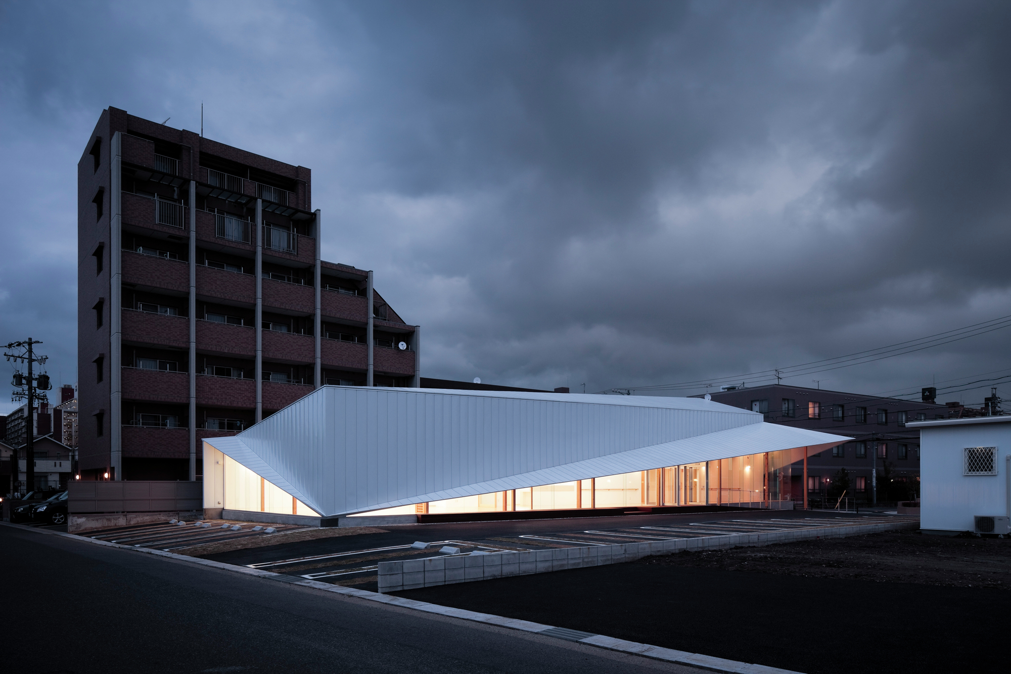 Majima Clinic / D.I.G Architects | ArchDaily