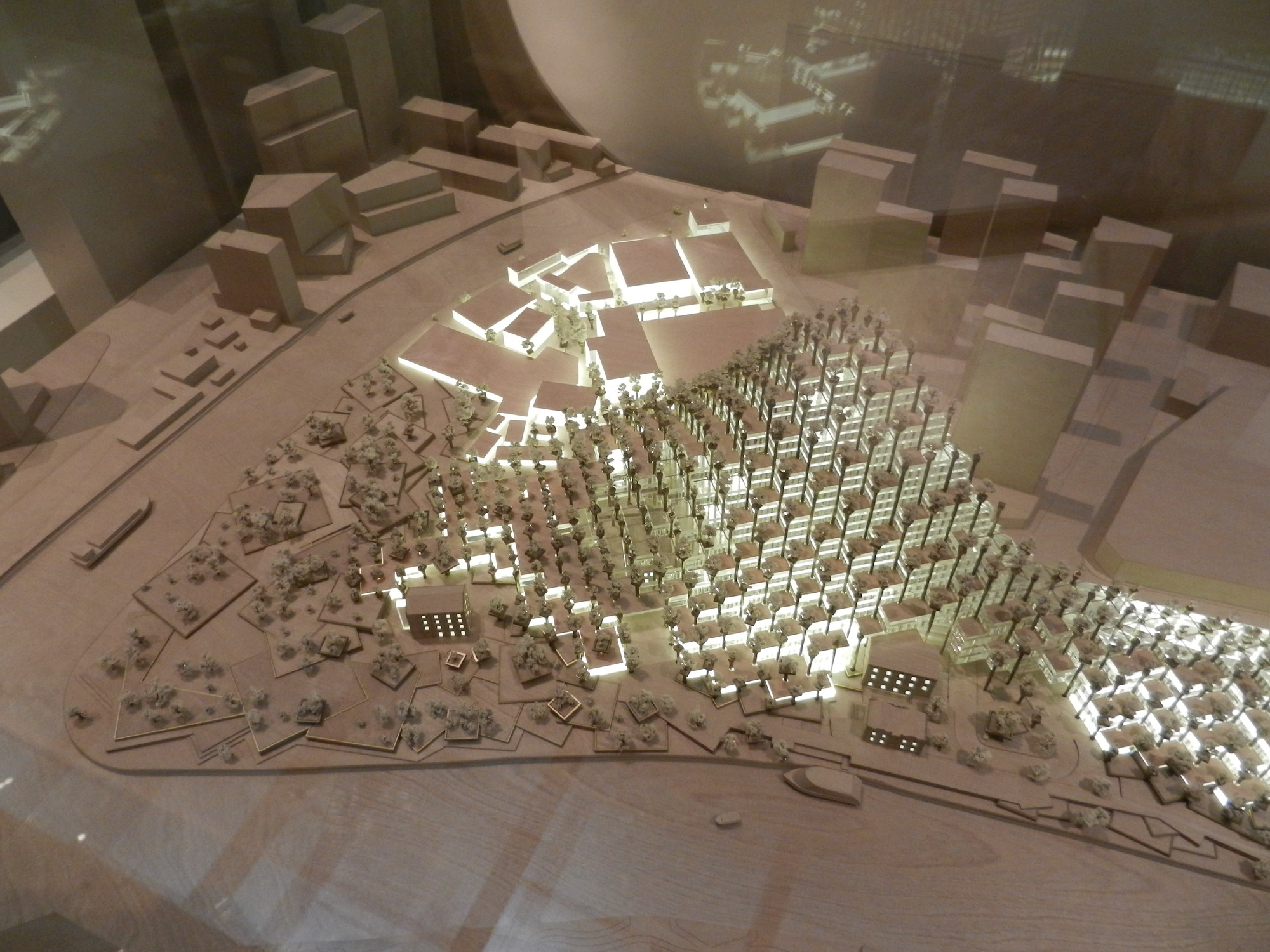 Designing the Extraordinary / Heatherwick Studio | ArchDaily