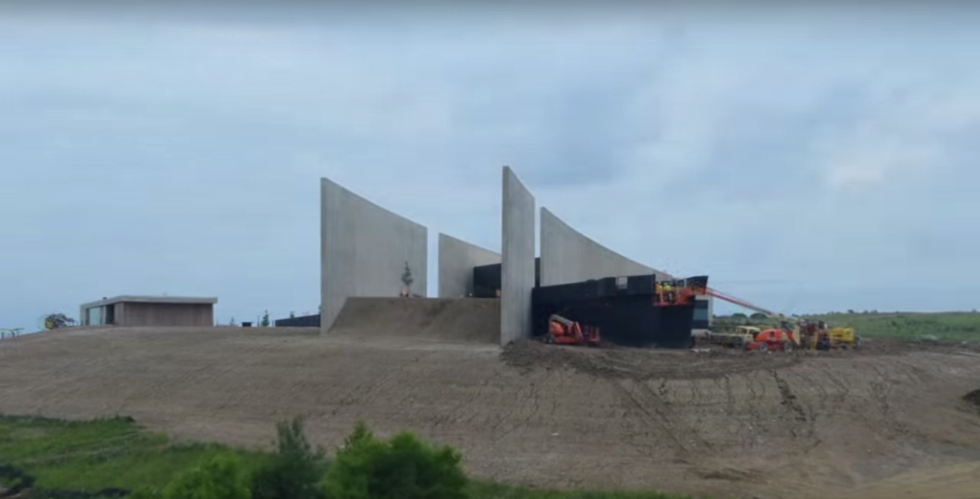 Watch the Construction of the Flight 93 National Memorial in this Time ...